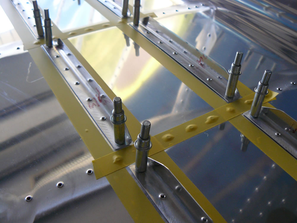 Right fuel tank stiffeners – Pete Miller's RV-7