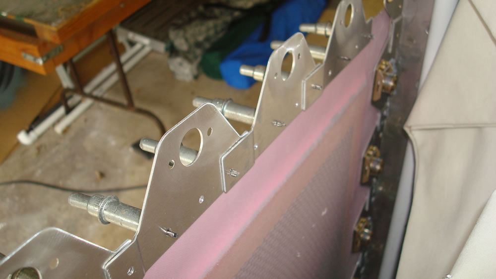 Cowl fasteners complete – Pete Miller's RV-7